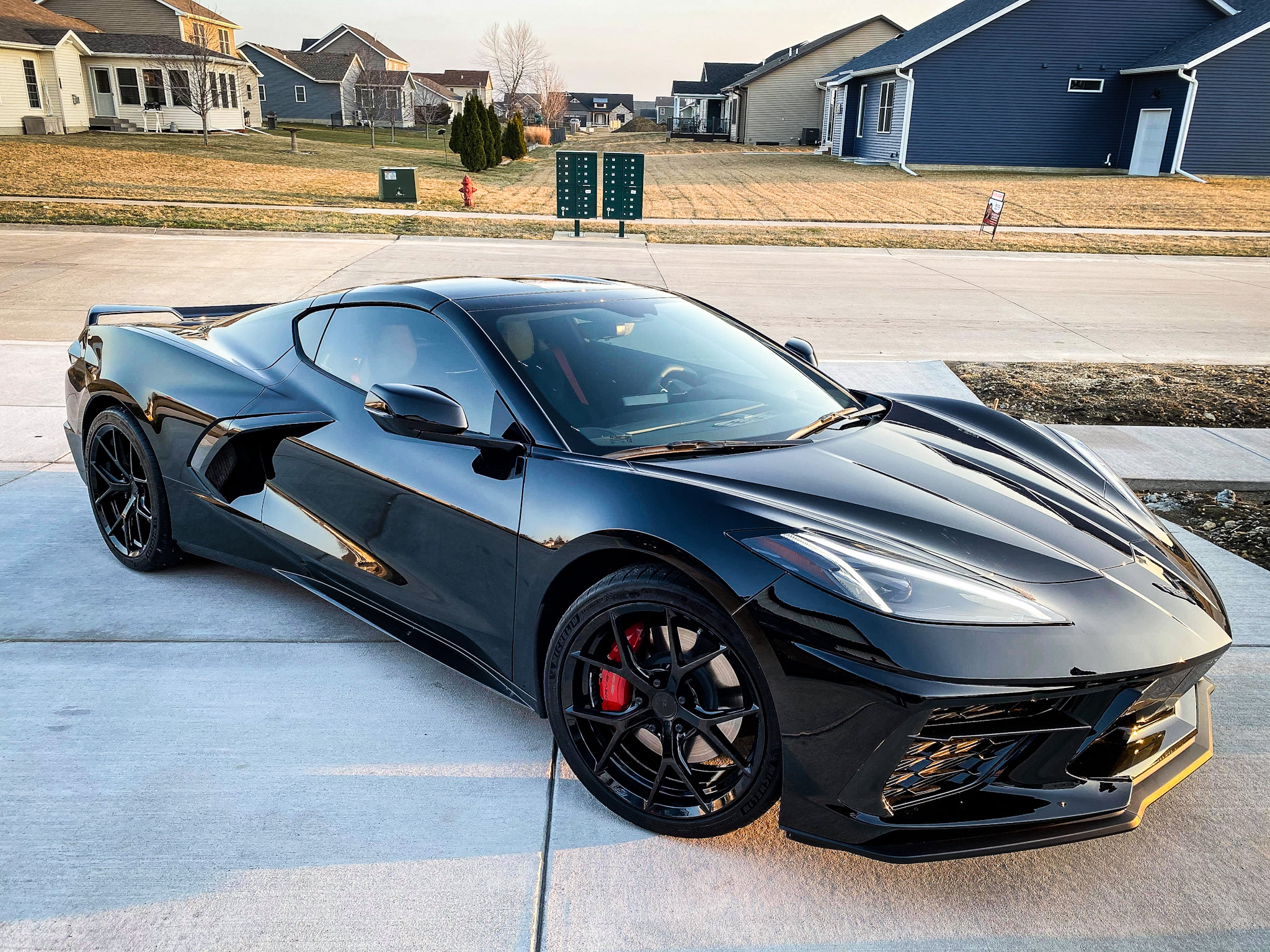 2020 Chevroley Corvette C8 Z51 Stingray Black 71280-replicarz.com